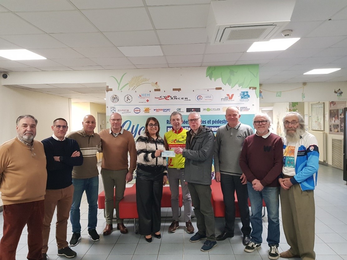 CycloCancer 2024: remise du don à l'Hôpital des Enfants de Margency - CoDep Val d'Oise